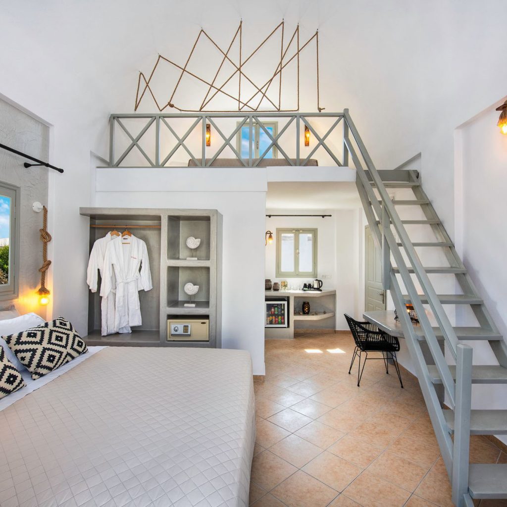 Kalya Split Level Suite - explore the Villa in VR